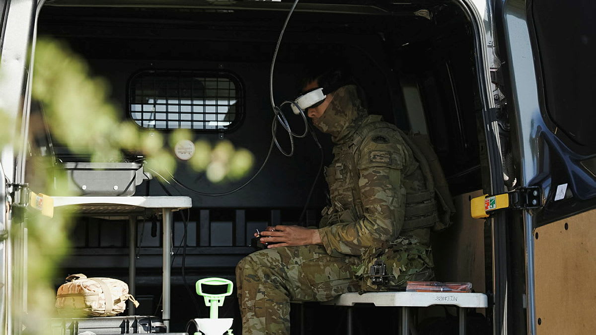 Australia and Ukraine train in counter-drone tactics – Australian Aviation