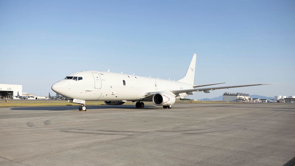 RAAF Poseidon trains alongside Japanese surveillance aircraft ...