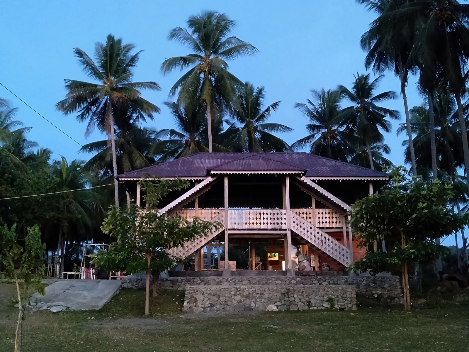 Pantai Pangi Masaingi - Mongotrip
