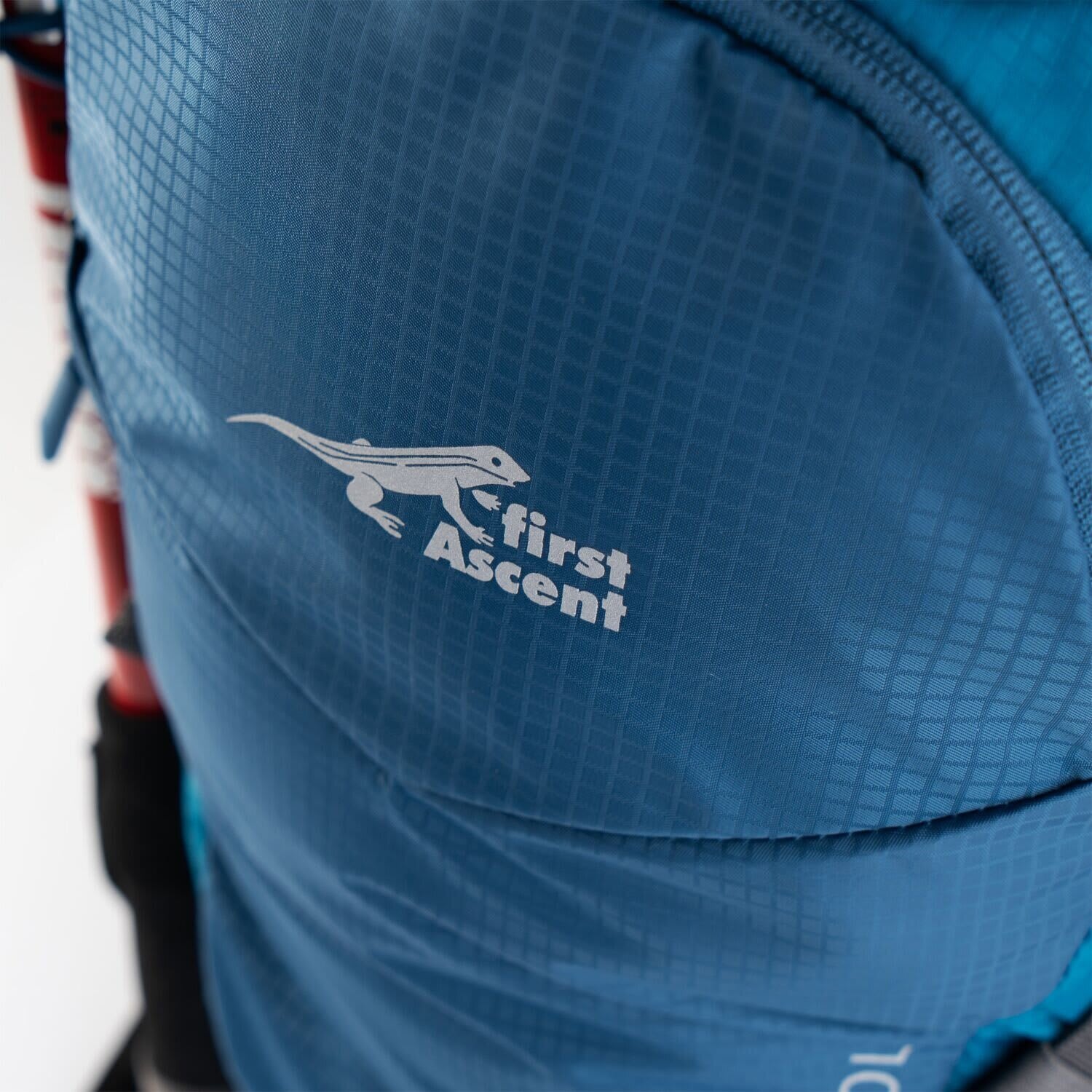 First Ascent Sirius 20L Backpack | by First Ascent | Price: R 999,9 ...