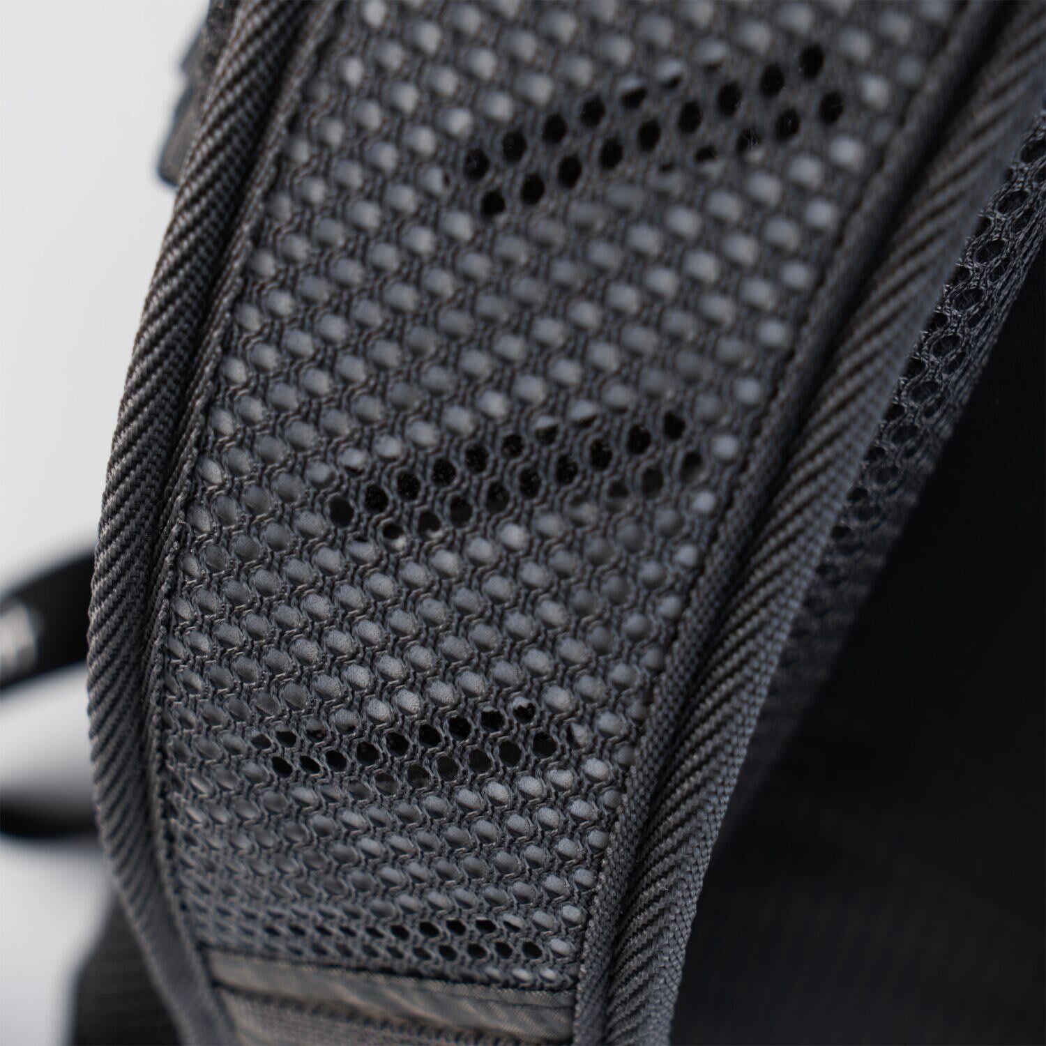 First Ascent Sirius 20L Backpack | by First Ascent | Price: R 999,9 ...