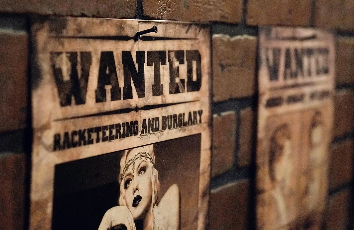 Among Thieves Escape Room | Amazing Escape Room - Trappe [prev. Escape ...