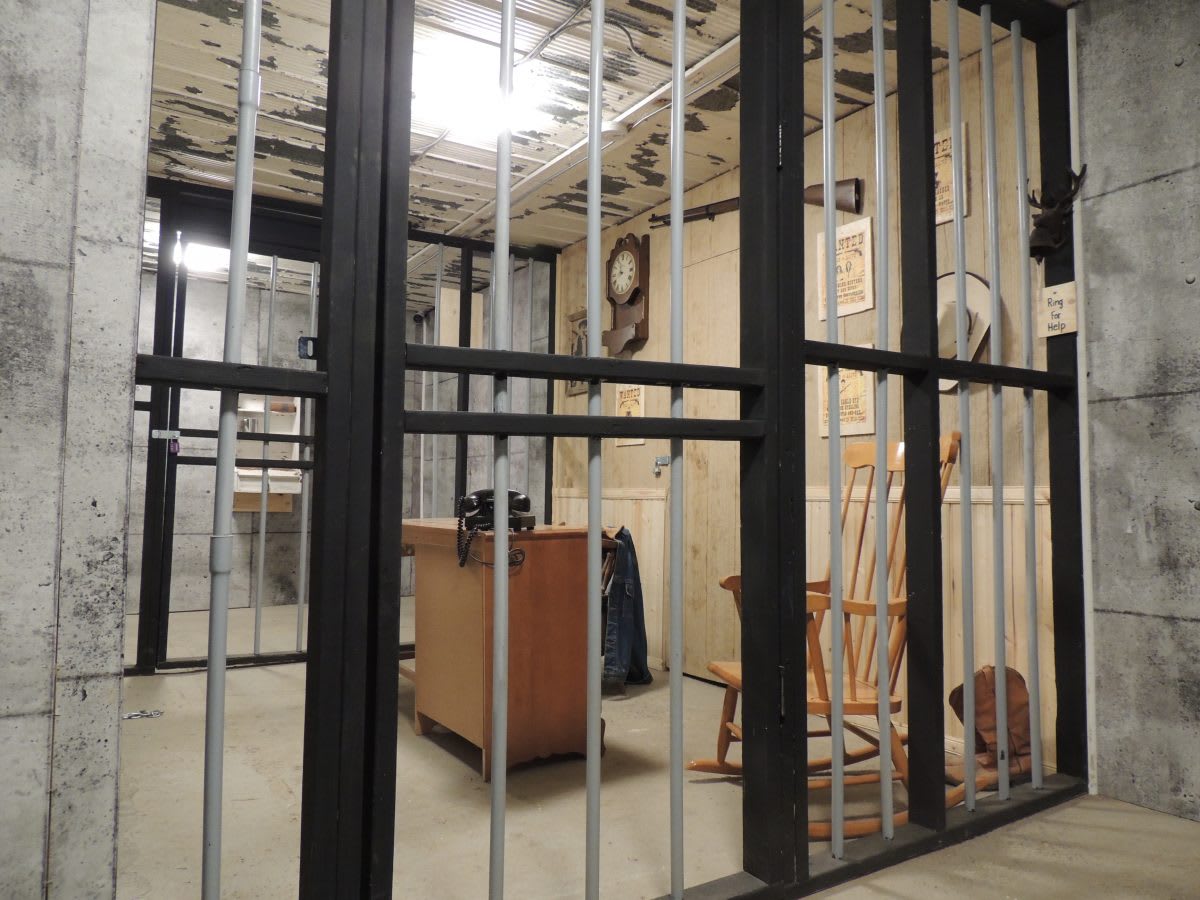 The Sheriffs Office Escape Room | Hanes Escape Rooms