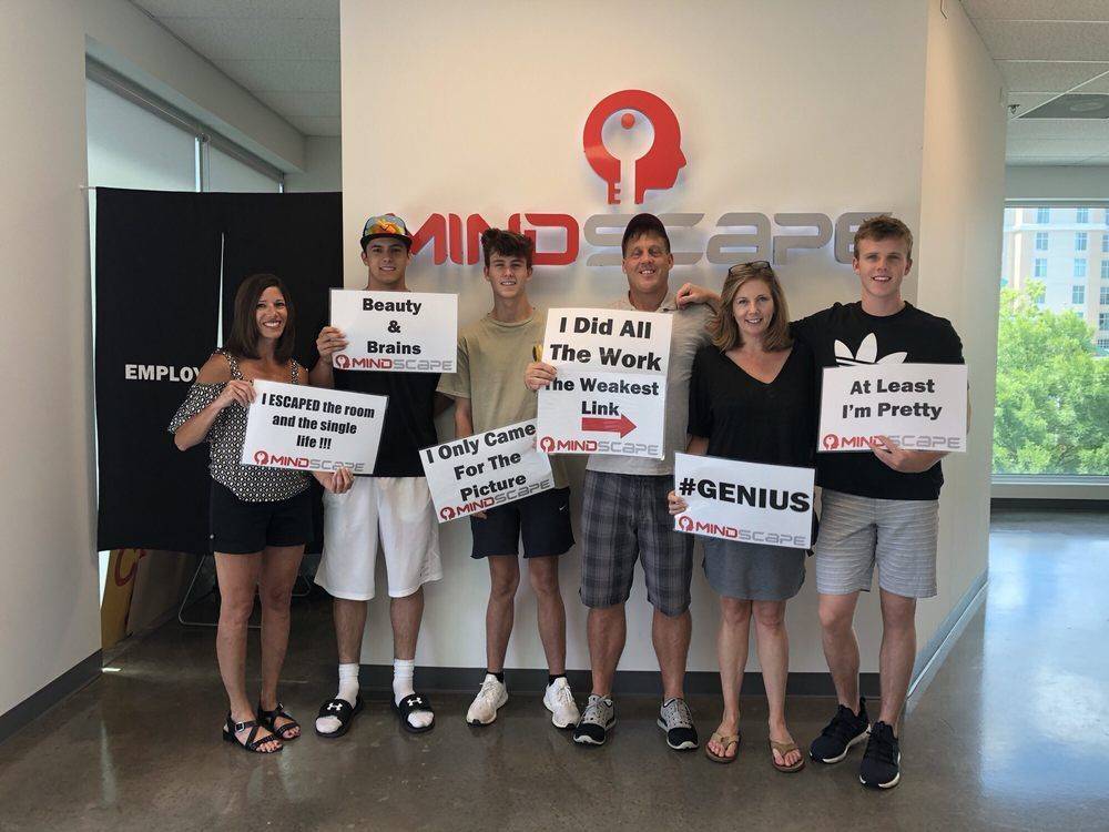 The Cabin of Mr. Smith Escape Room | Mindscape