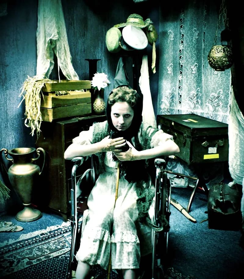 Vault 67 Haunted Attraction | Frightworks