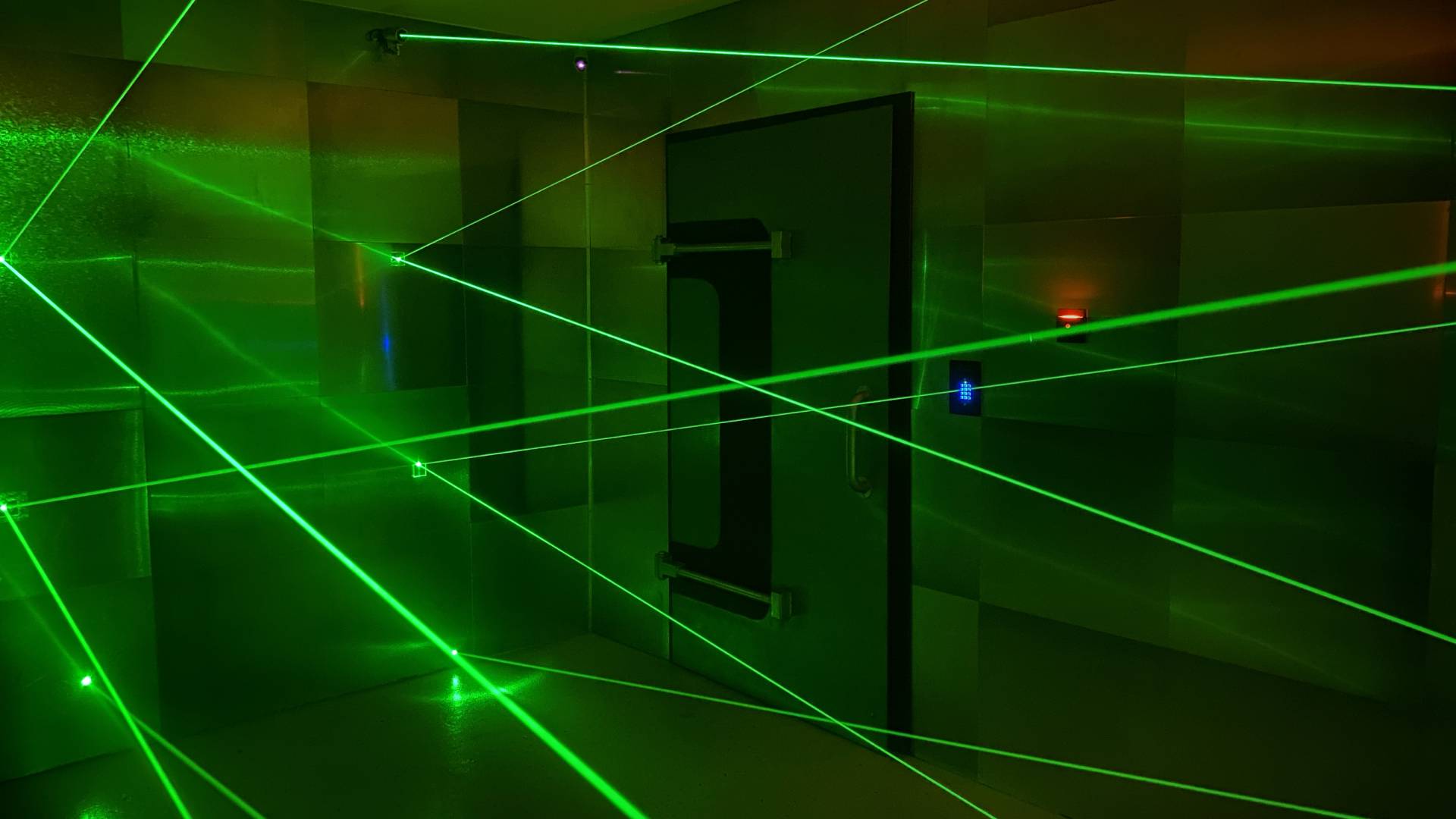 Mastermind: A Heist Story Escape Room | Fox in a Box Miami