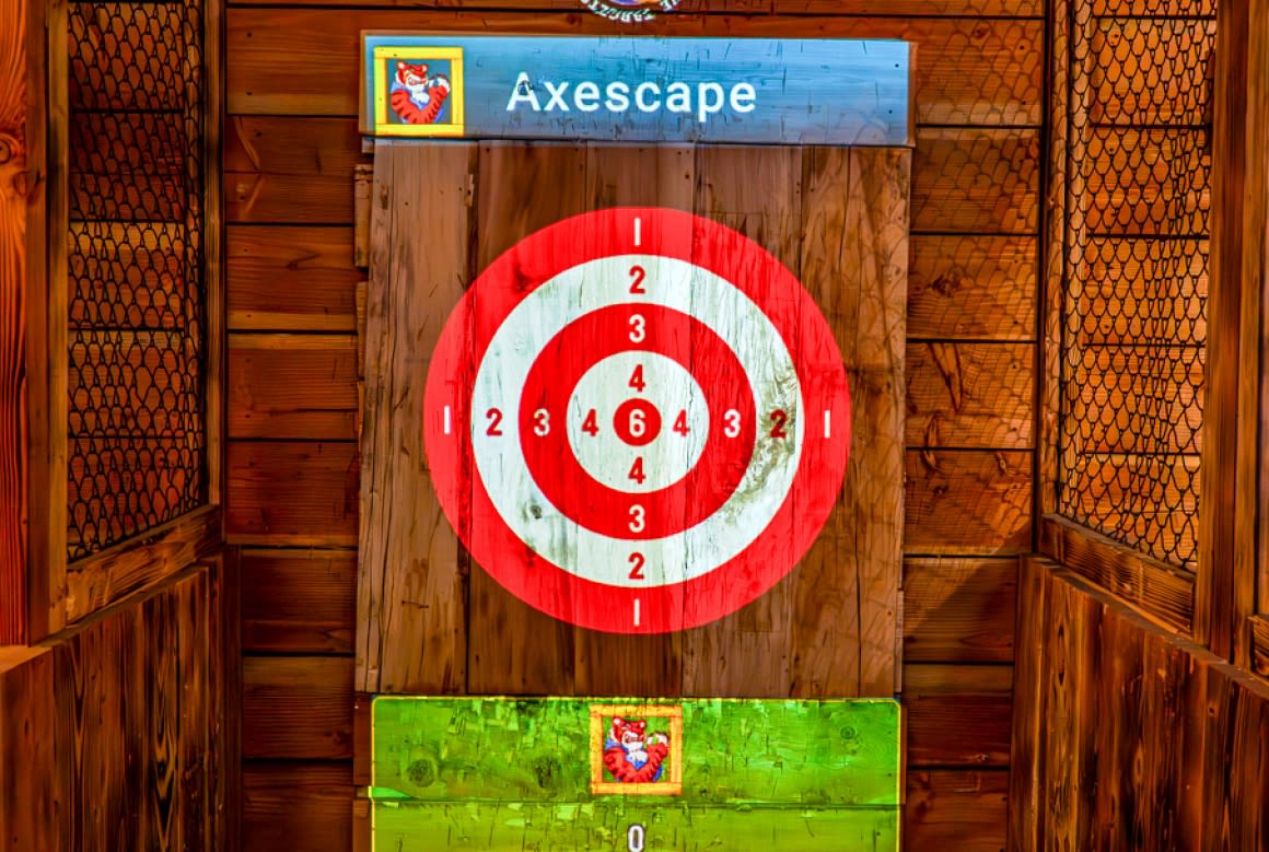 Projected Target Escape Room | Axescape Room