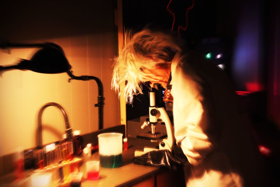 Mad Scientist Escape Room | RAKS Escape Room