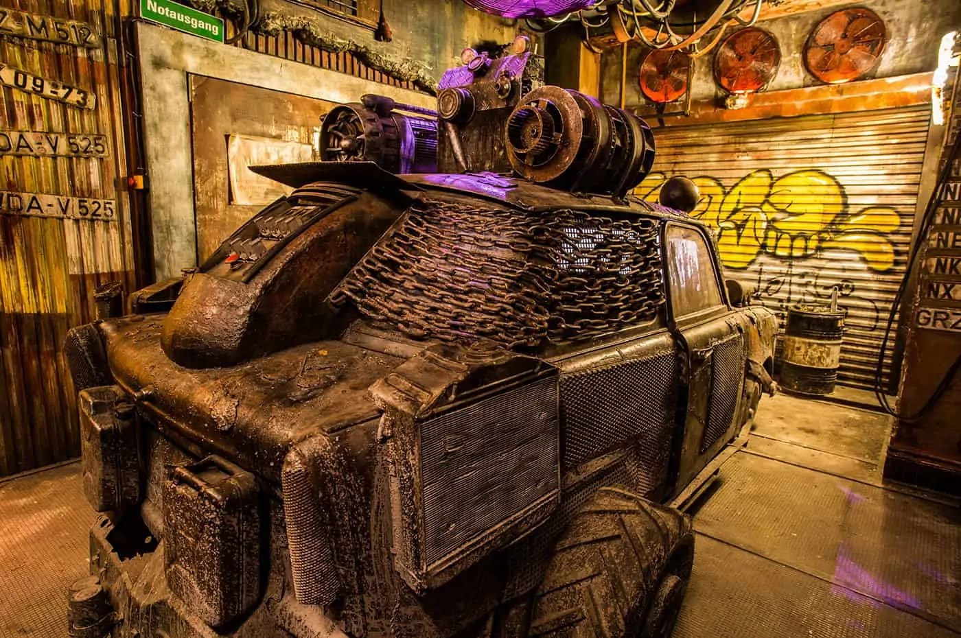 Last Human Escape Room | Final Escape - Berlin