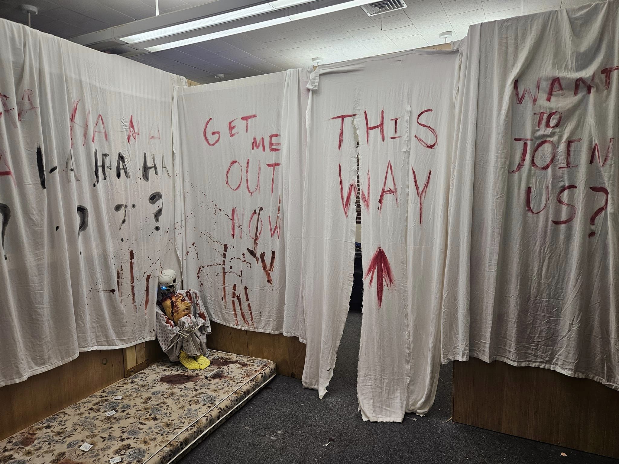 Horror Hospital Haunted Attraction | Phelps Haunted House