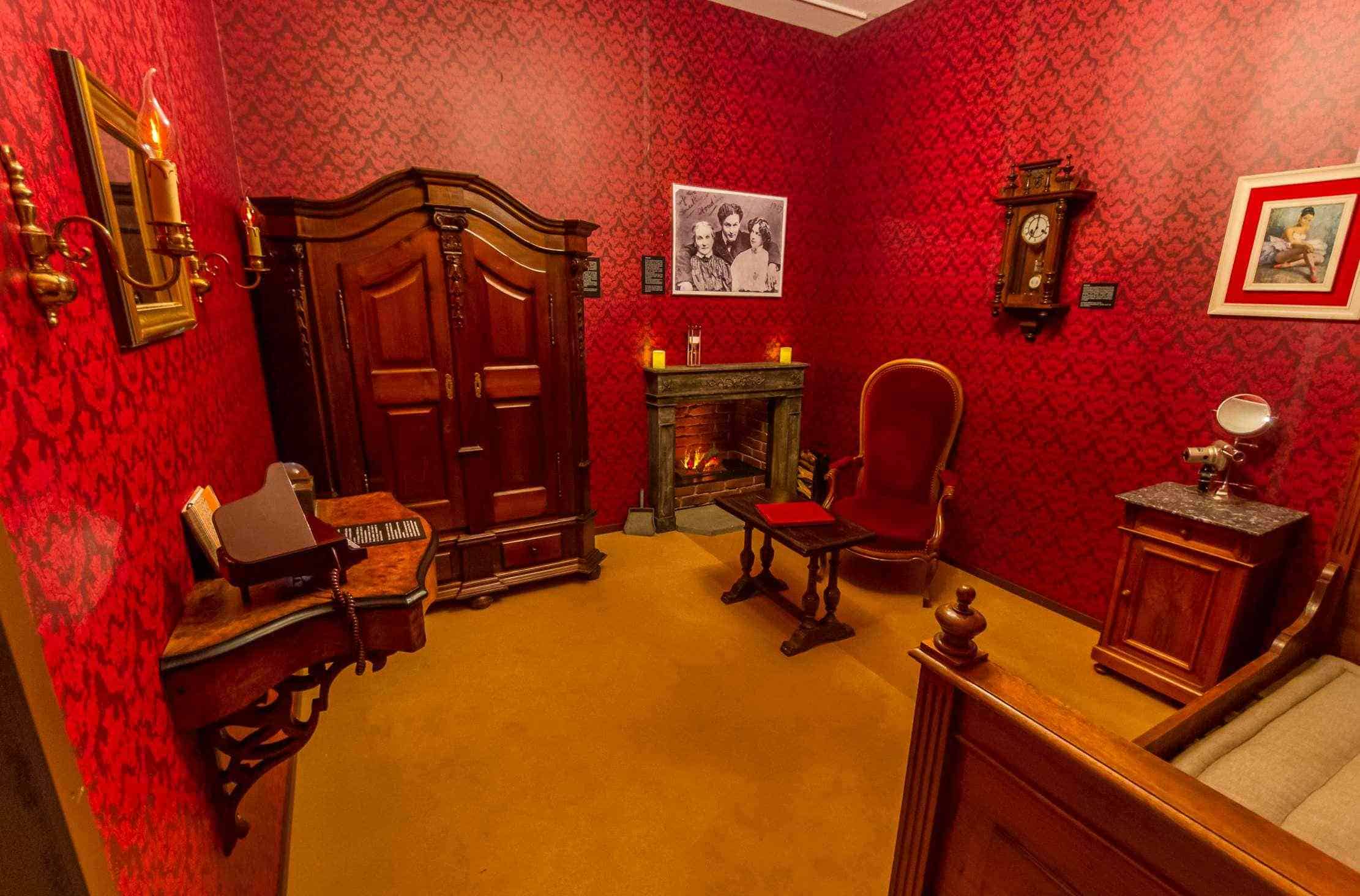 Auf Houdini’s Spuren [In Houdini's Footsteps] Escape Room | Escape Room ...