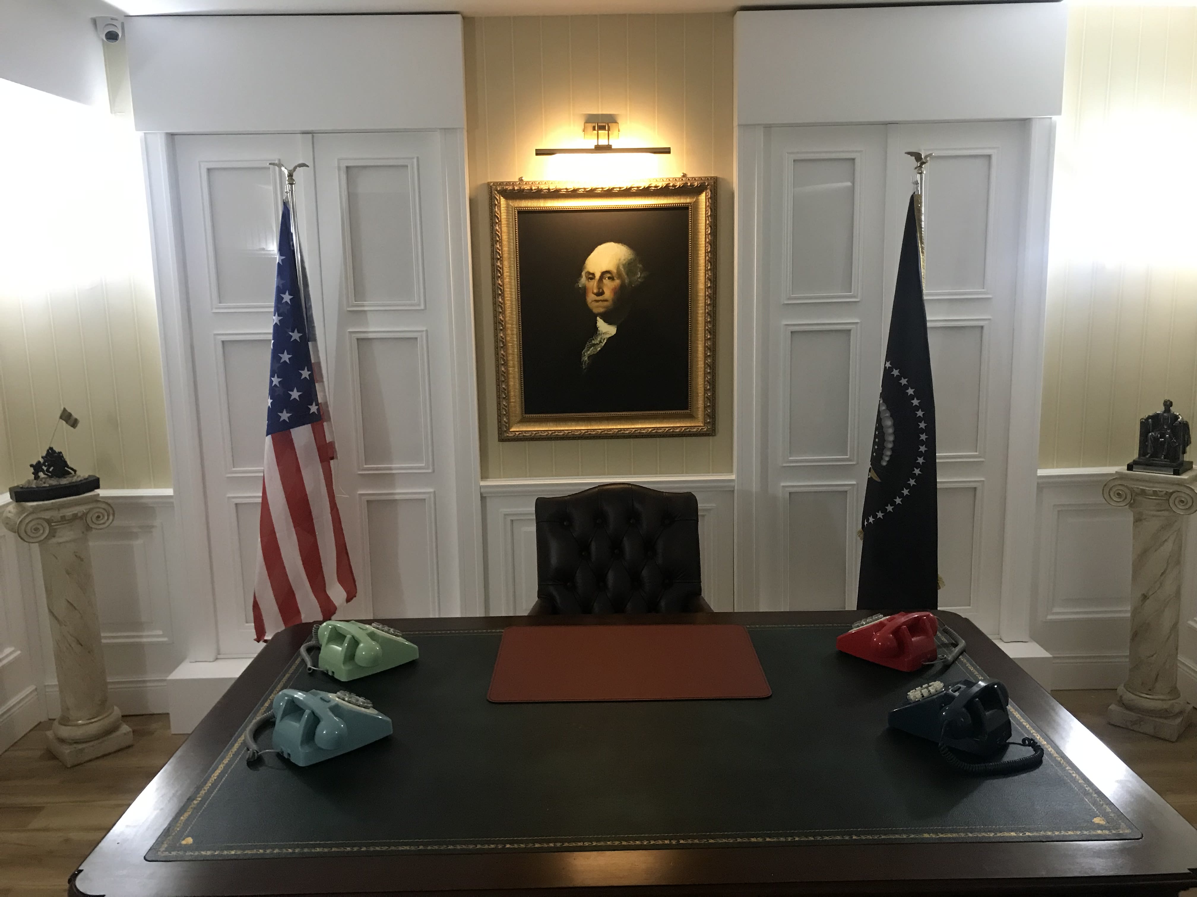 Attentato Alla Casa Bianca [White House] Escape Room | Game Over Escape ...