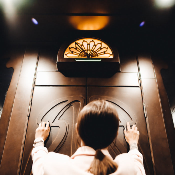 The Lift Escape Room | Cubo Escape - Coconut Creek