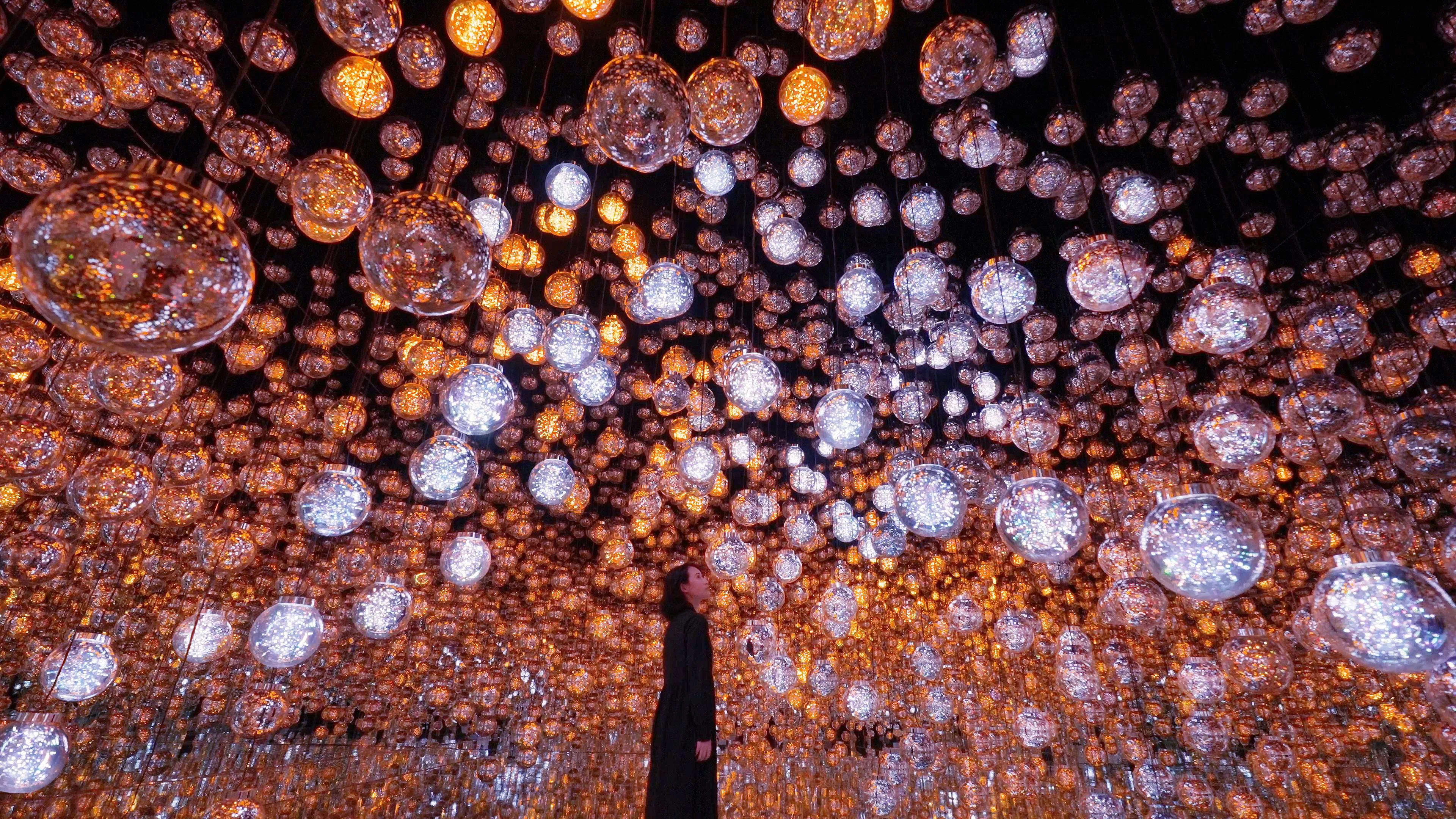 teamLab Borderless [Immersive Art] Escape Room | teamLab