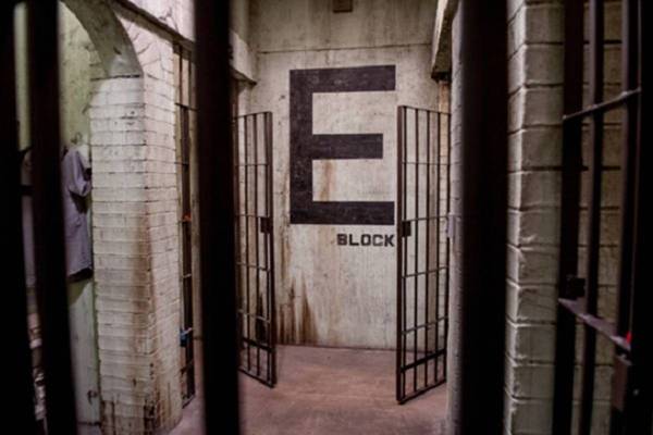 Death Row Escape Room | 13th Gate Escape