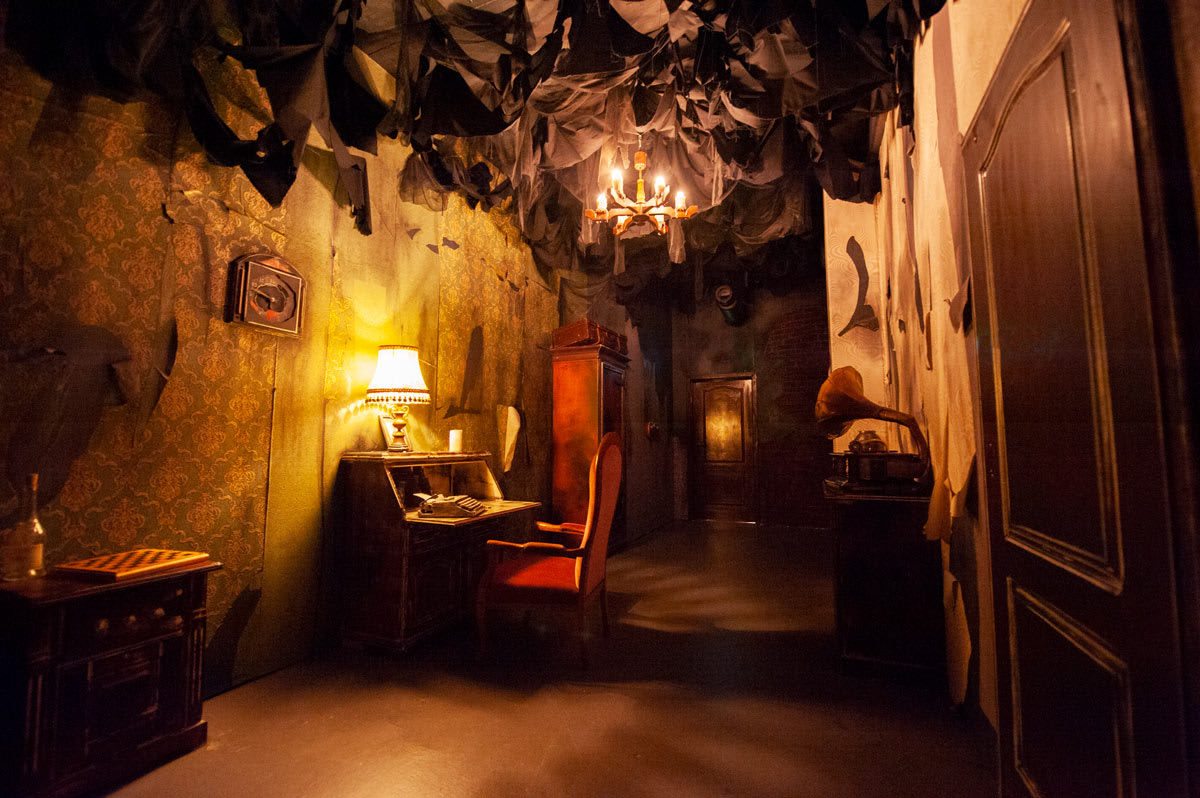 Das Geisterhaus [The Haunted House] Escape Room | ActionWorld
