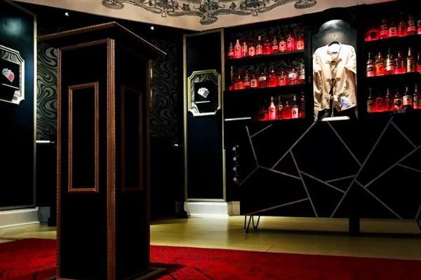 White Rabbit Society Escape Room | The Exit Games - Front St.