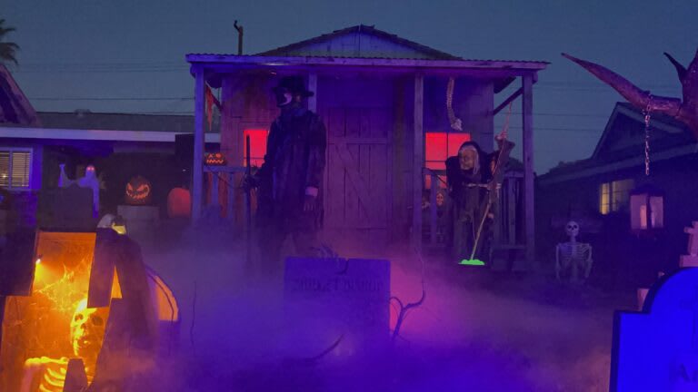 The Curse of the Raven Haunted Attraction | The Curse of the Raven