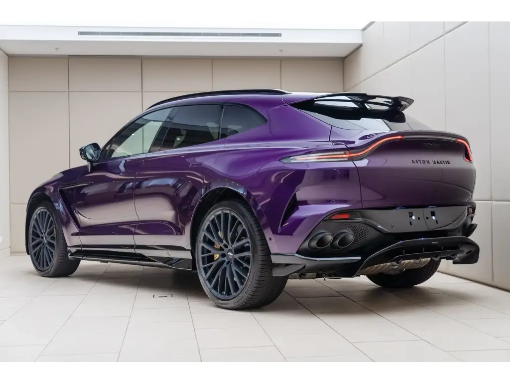 2024 DBX 707 SUV