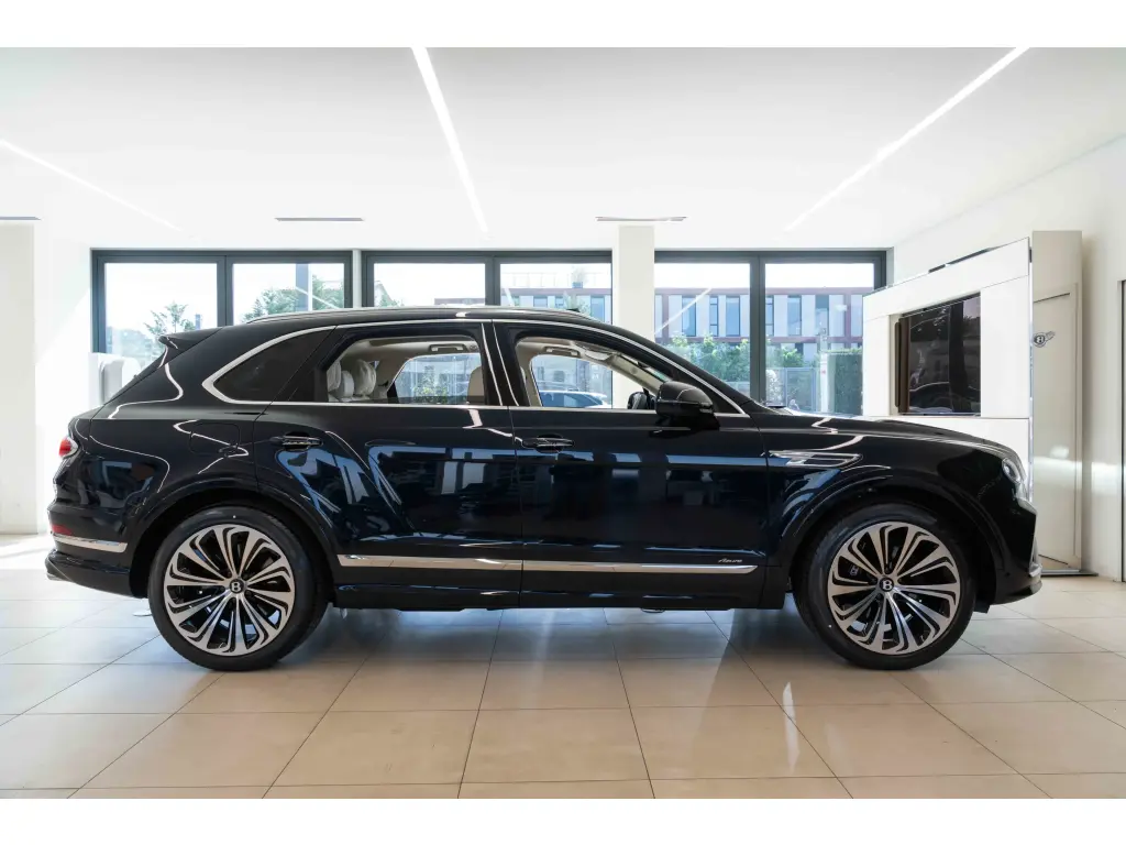 New 2026 Bentley Bentayga Azure V6 Hybrid Black Sapphire | Bentley Mougins