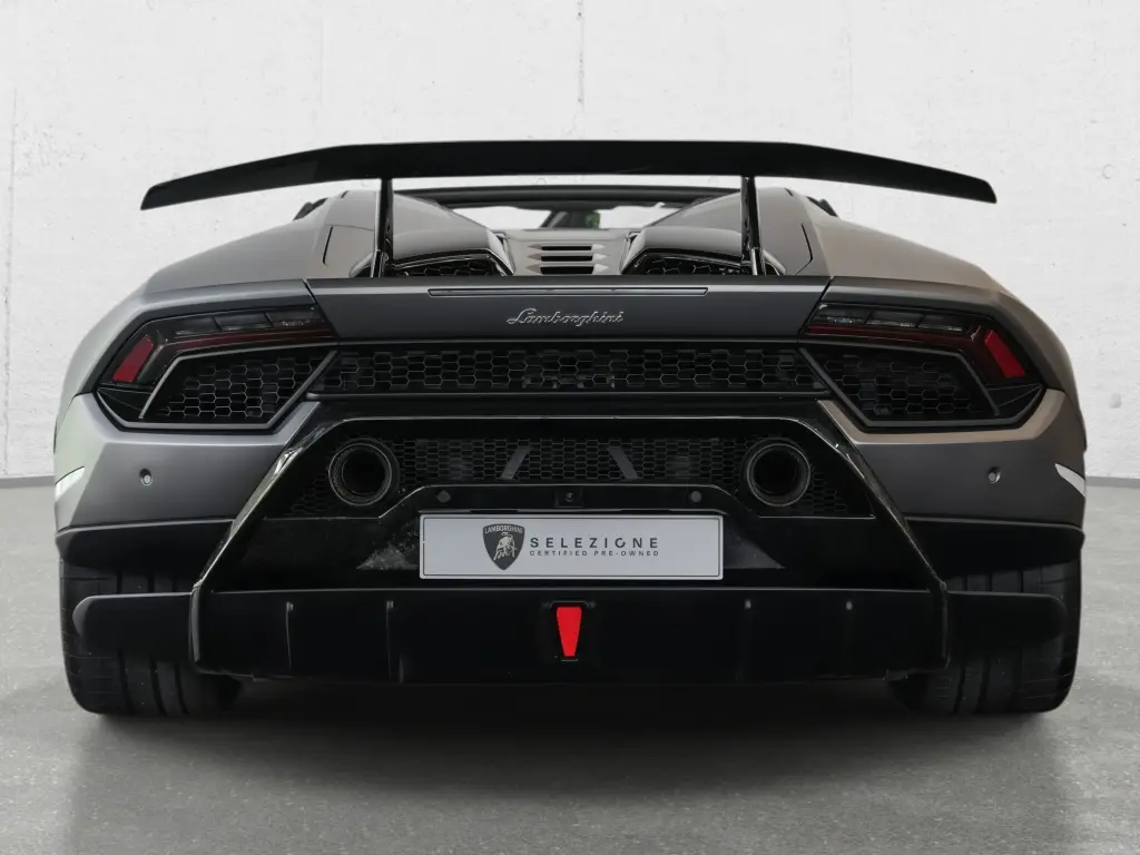 Gebraucht 2018 Lamborghini Huracán LP 640-4 Performante Spyder Grigio ...