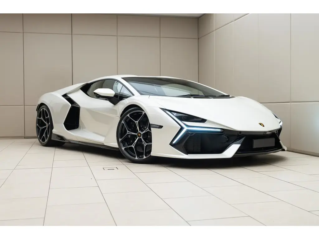 Used 2024 Lamborghini Revuelto Balloon White | Lamborghini Melbourne