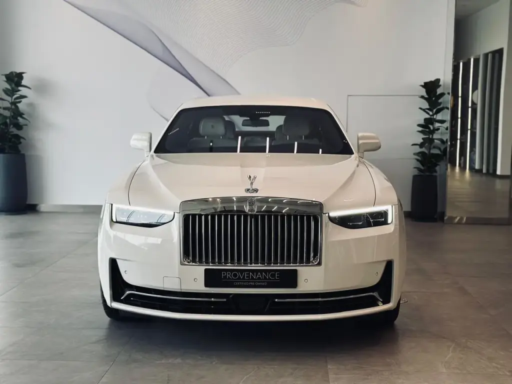 Used 2025 Rolls-royce Ghost English White | Rolls-Royce Motor Cars Riyadh