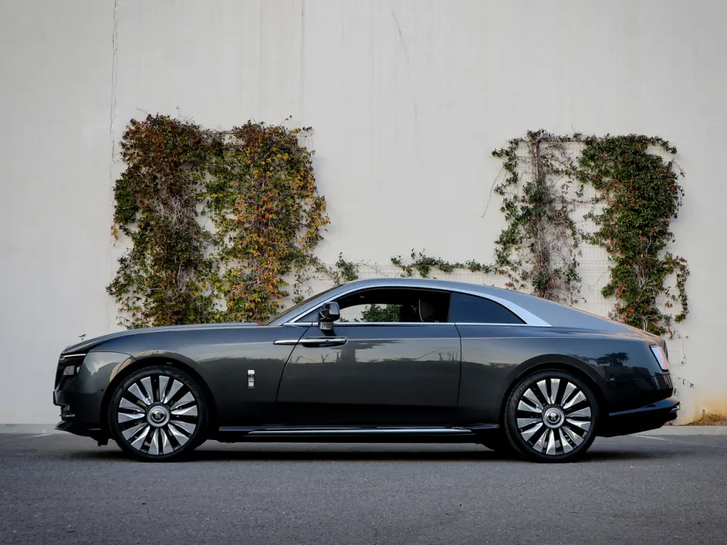 2024 Rolls-Royce Spectre