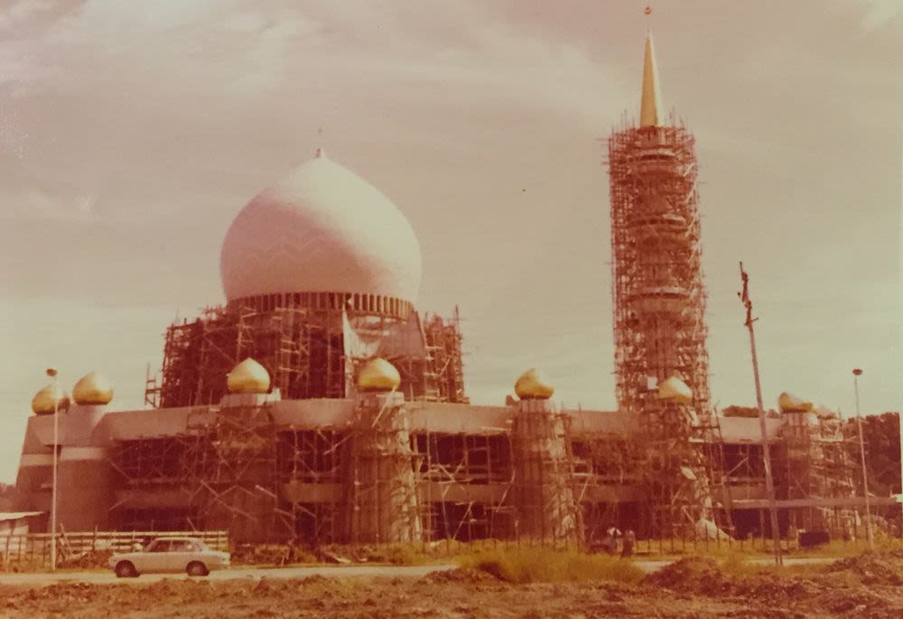 Construction photographs, Sabah State Mosque (1970–1975), Kota Kinabalu ...