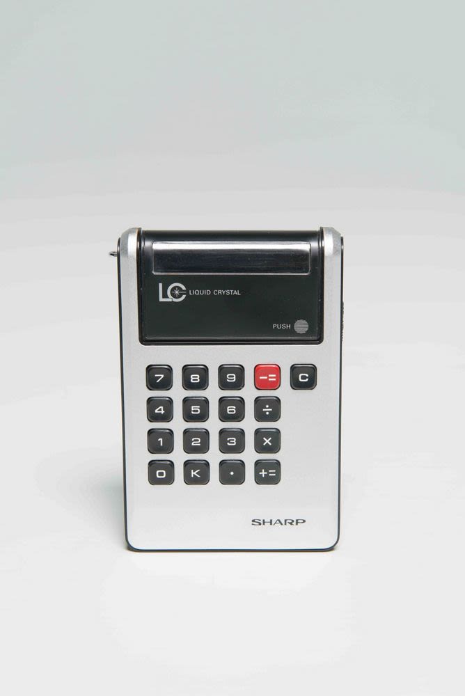 Compet calculator, model EL-805 (1973) - Sharp Corporation | Objects | M+