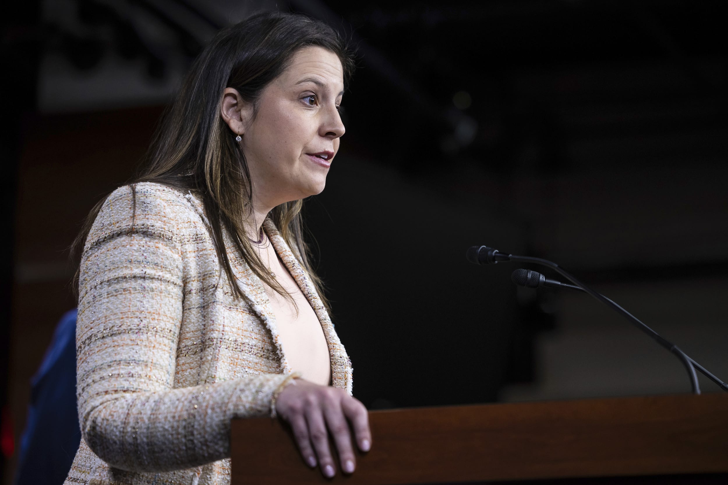 In Republican race to be Trump's 2024 running mate, Stefanik targets ...