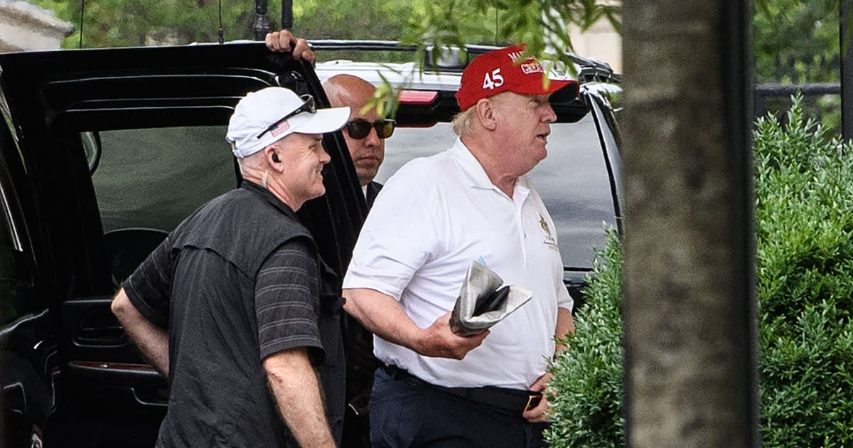 The problem with Trump's defense of his many golf outings