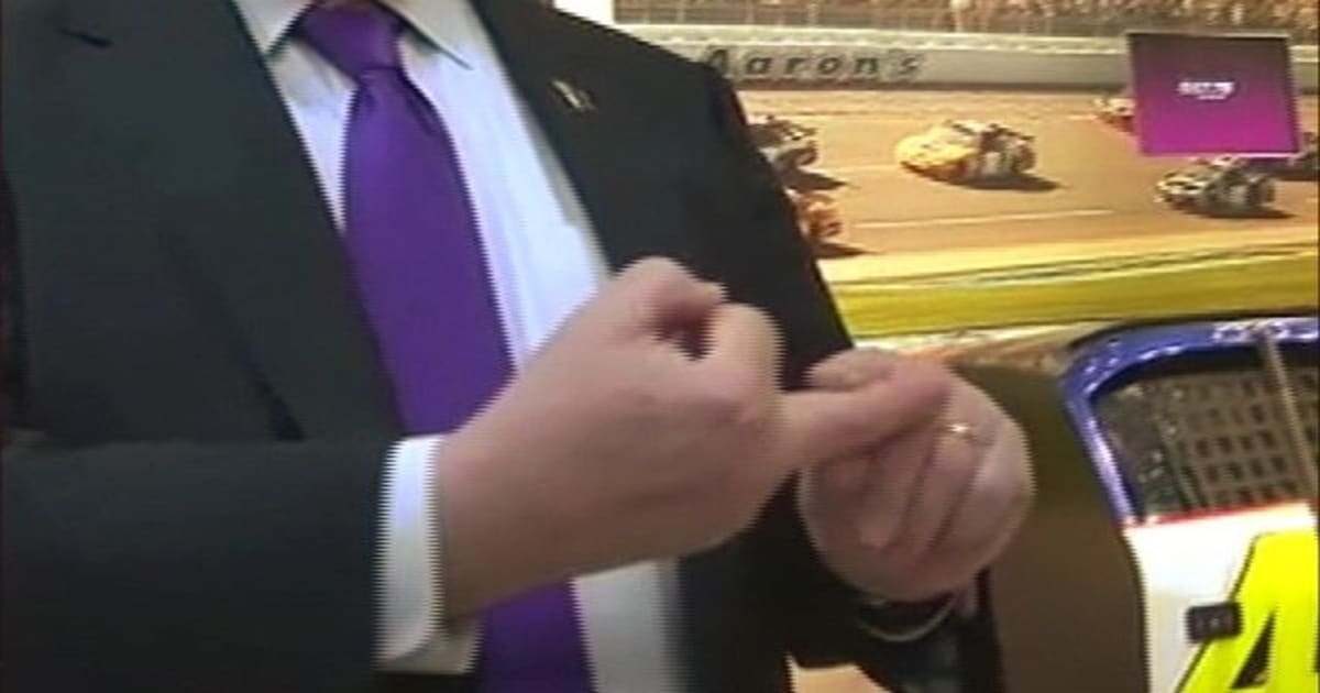 Newt shows off his penguin bite
