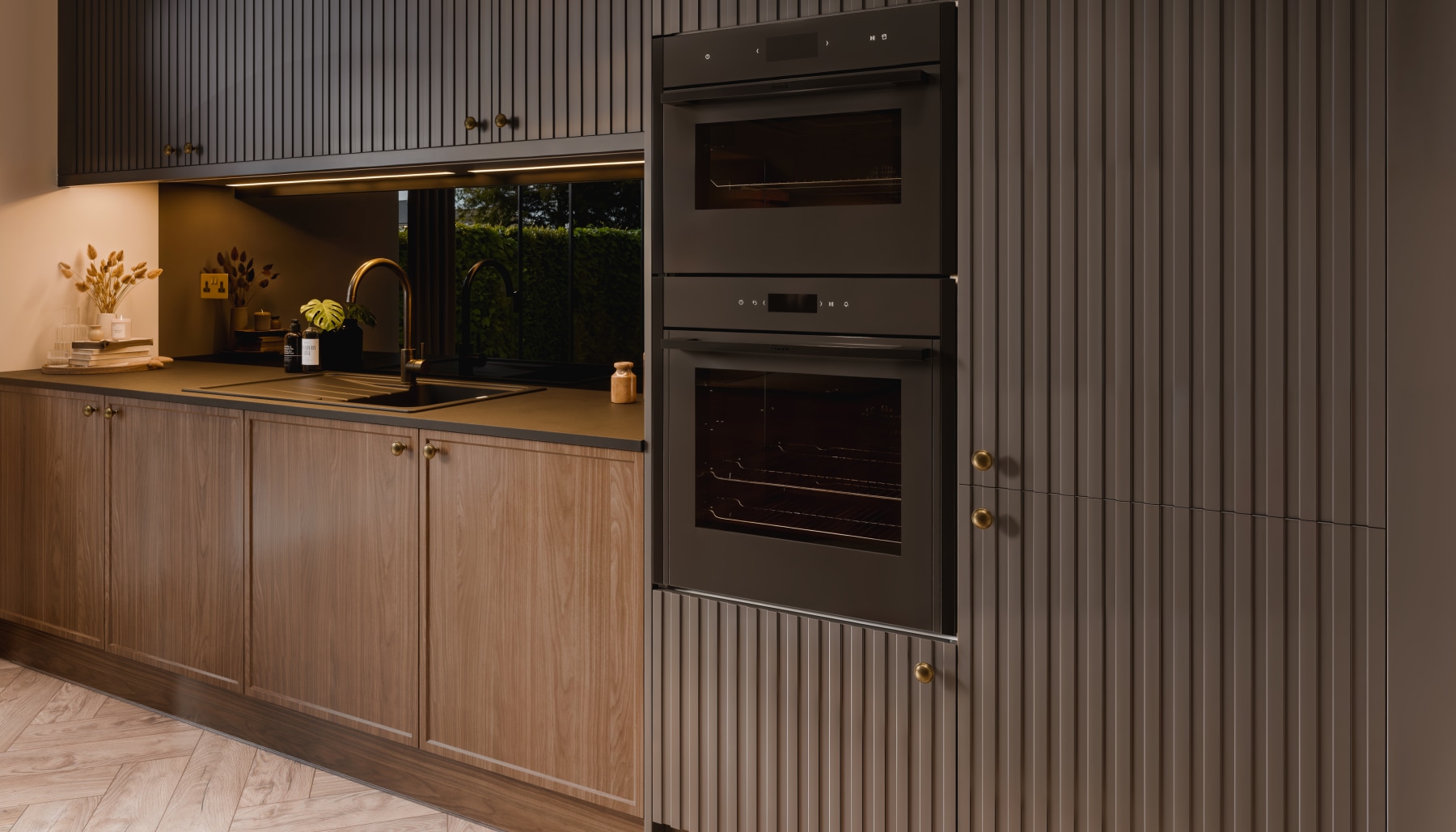 Athena Ermine Kitchen in Pencil Grey & Shaker Super Slim Ermine Sierra ...