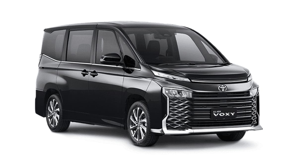 Toyota Voxy, Mobil Keluarga Ternyaman dengan Mesin Tangguh - MUF Online Autoshow