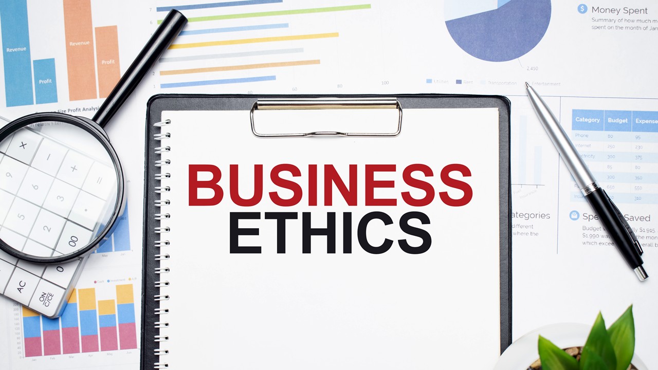 Etika dalam Bisnis dan Profesi: Kasus Kontroversi Tes PCR di Indonesia ...