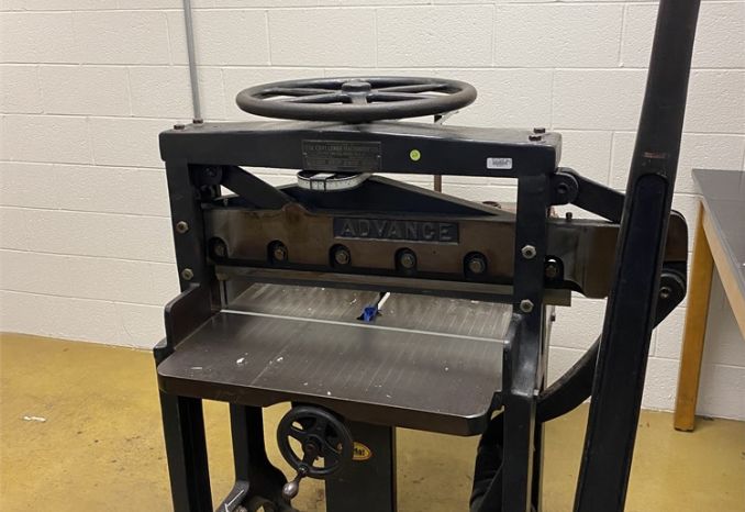 Used Furniture For Sale & Auction - Browse & Bid | Municibid