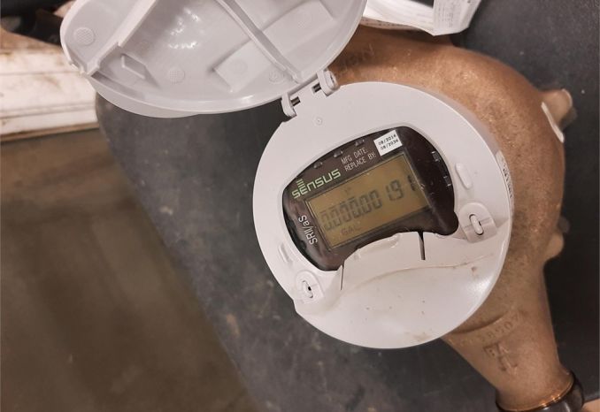 2004 F550 Chassis with 16’ Box Truck, (A7) Online Government Auctions ...