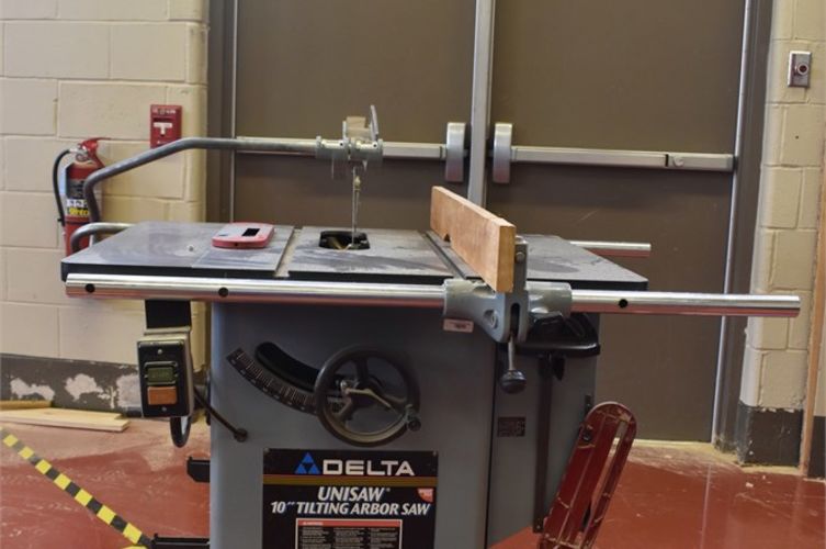 Delta Unisaw 10" Tilting Arbor Saw Online Government Auctions of ...