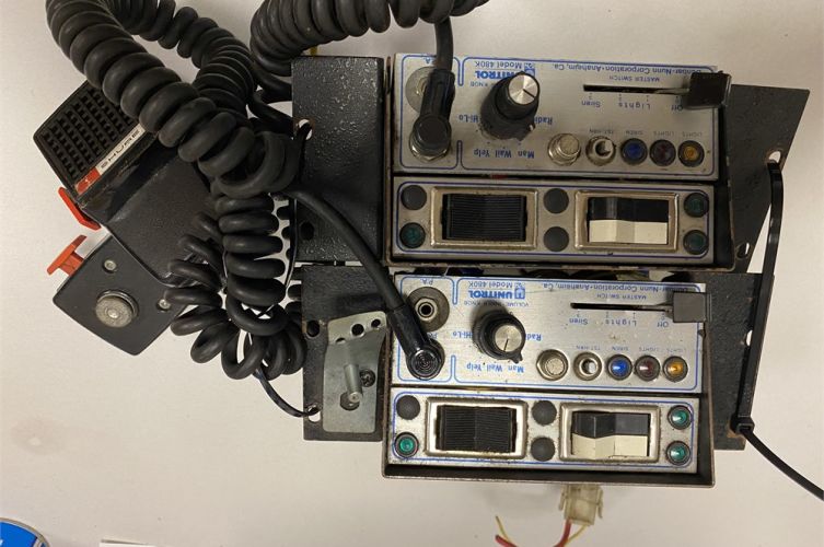 2 Unitrol light and siren control box with PA mics Online Government ...