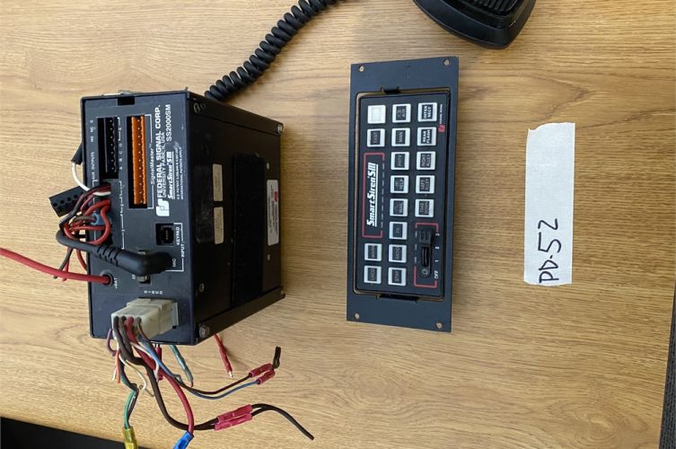 Federal Signal Smart Siren control box, control head, PA mic Online ...