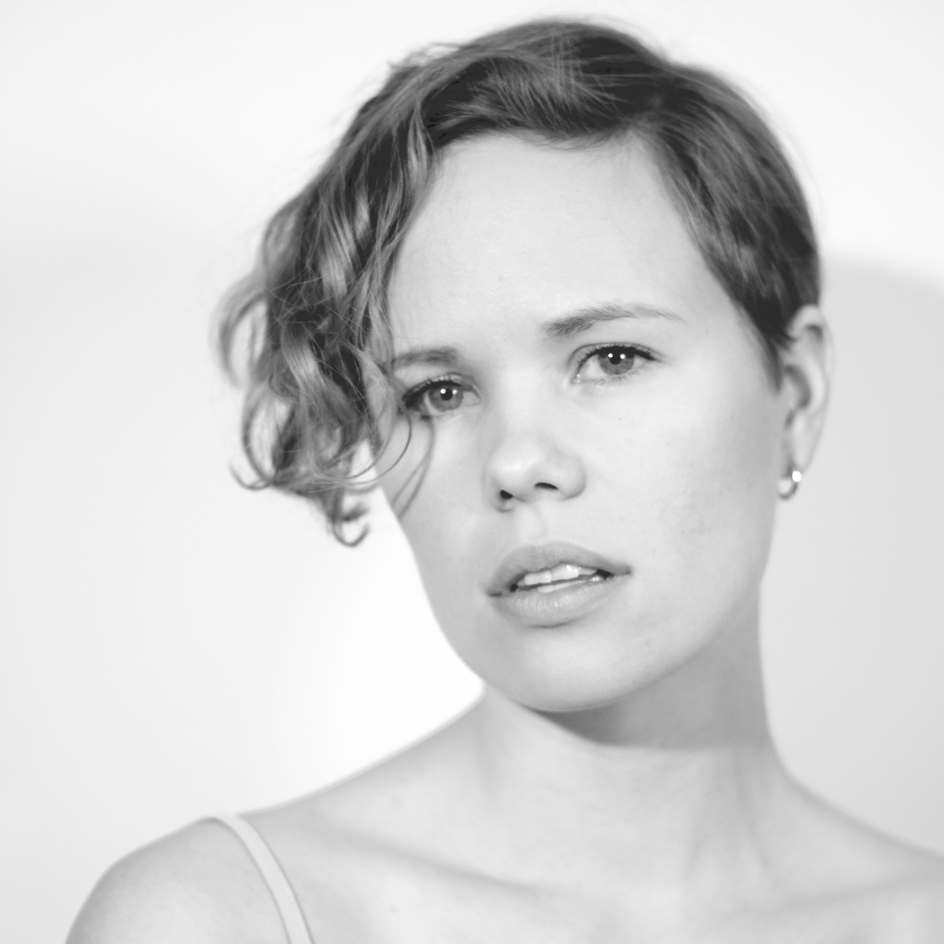 Julia Nilsson · Music Handshake