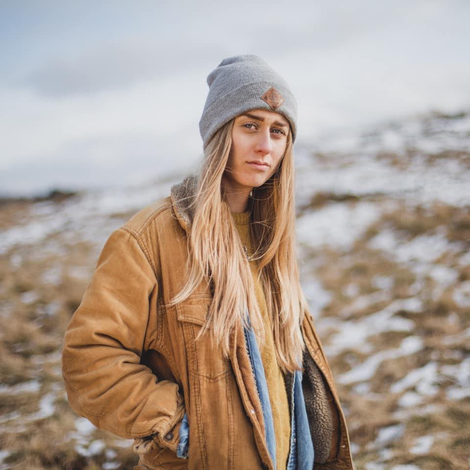 Emily Winter · Music Handshake