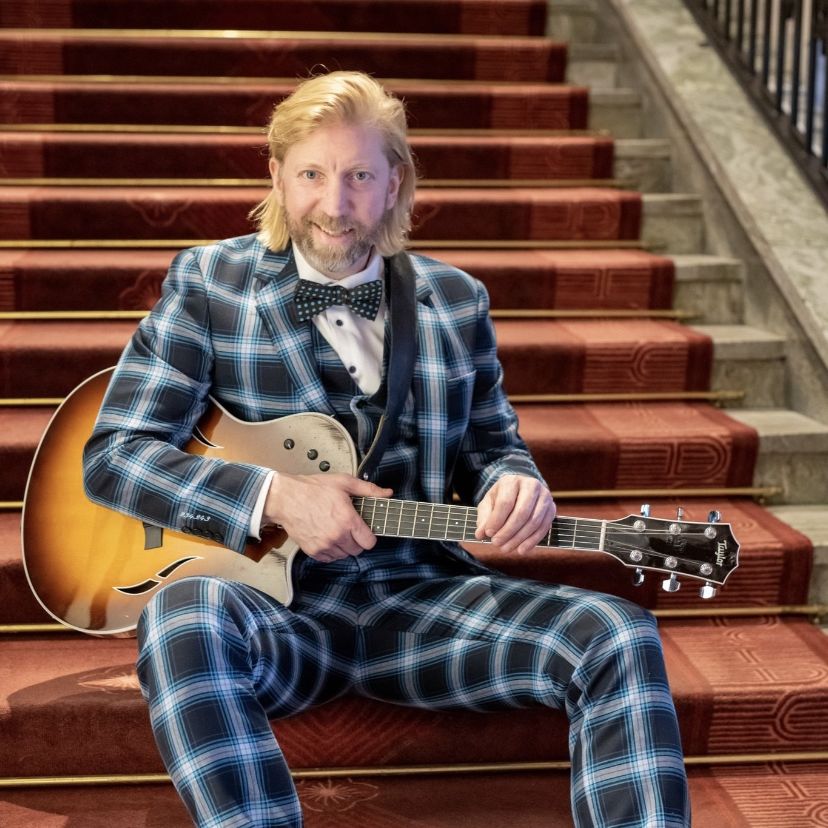 Daniel Fridström · Music Handshake