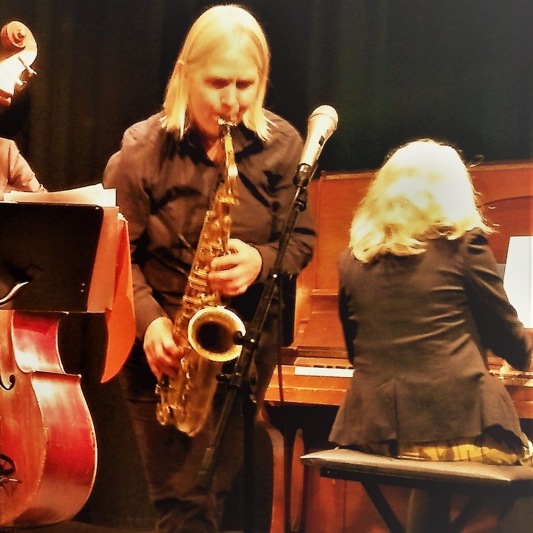 Soft Jazz & Bossa nova · Music Handshake