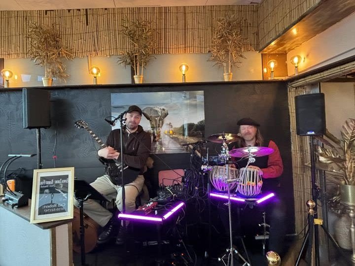 Edwin -Robert-Duo-Band · Music Handshake