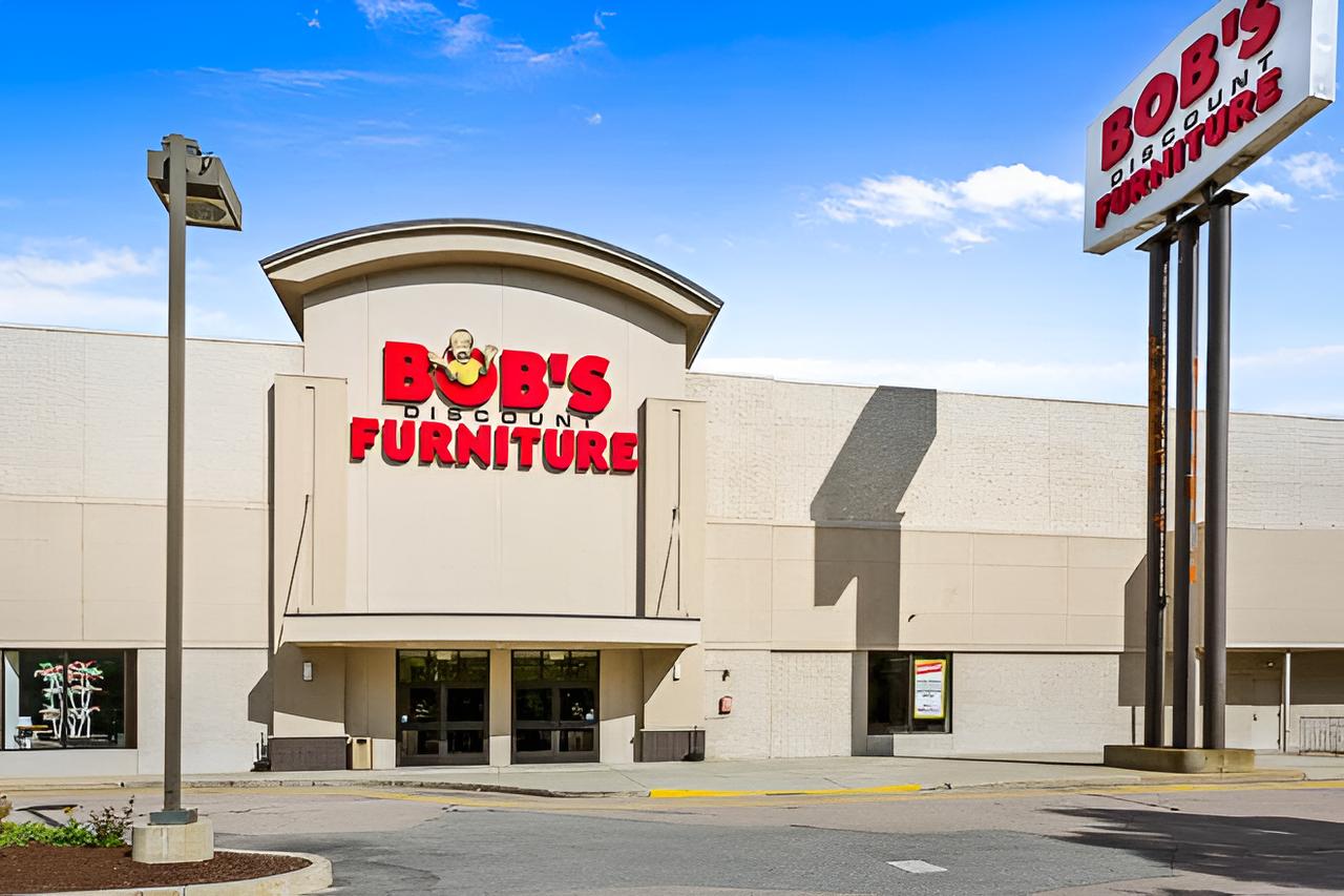 Phone number to bob's furniture store