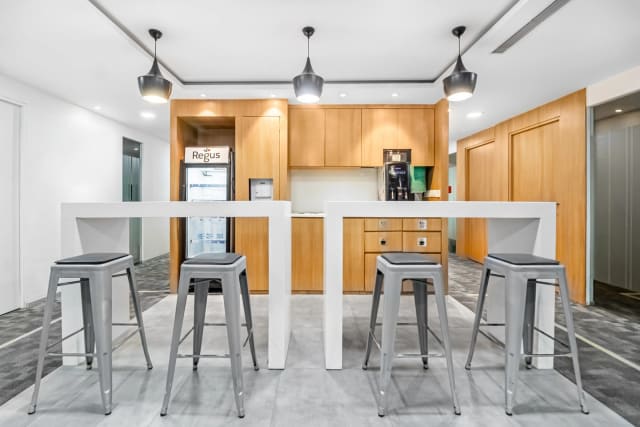 Regus World Trade Tower - Coworking Space and Shared Office Space in ...