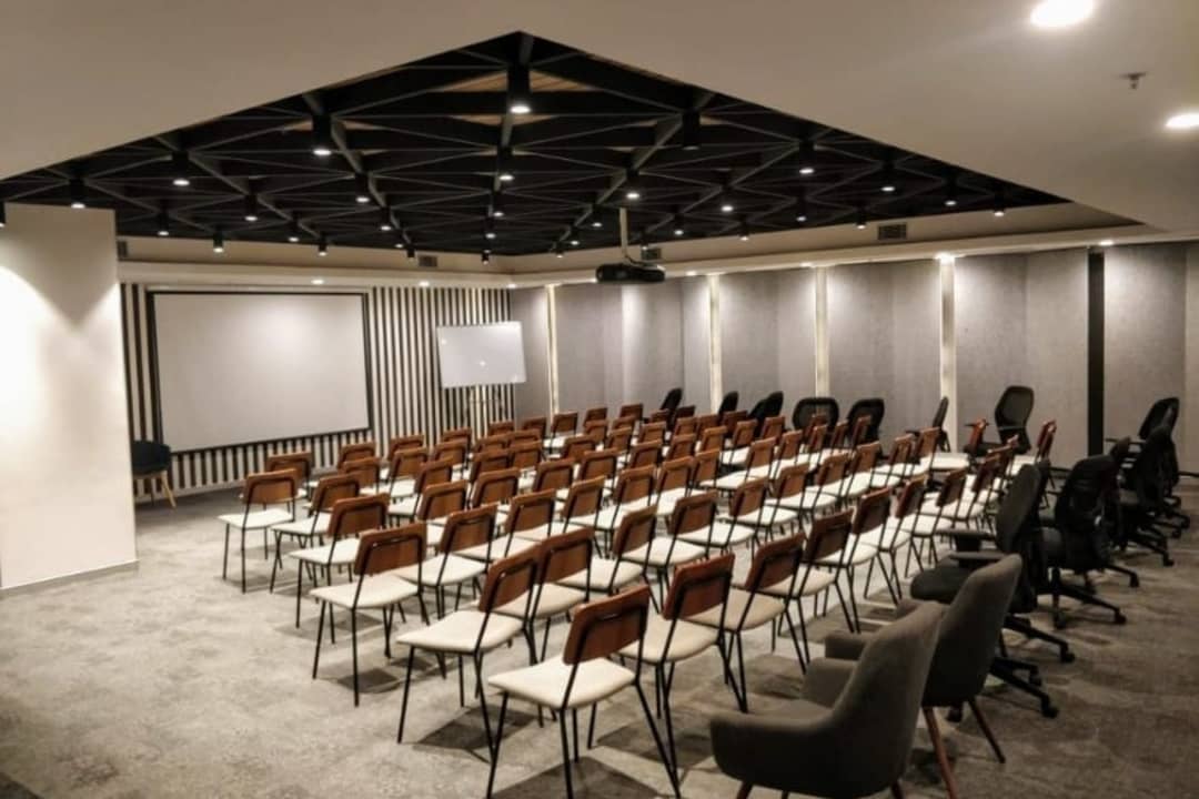COWRKS - CYBERCITY, Meeting Rooms in DLF Cyber City, Gurgaon | Rent ...