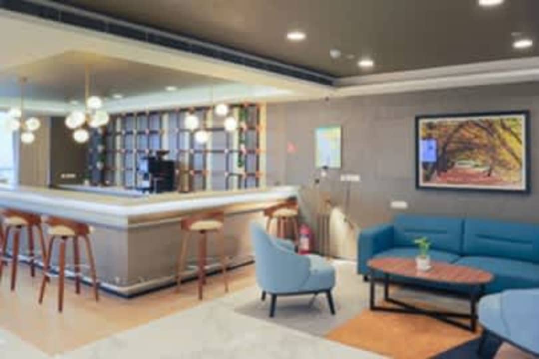 Table Space R Square - Coworking Space and Shared Office Space in ...